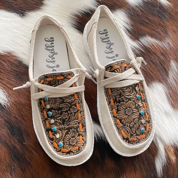 Gypsy Jazz | Shoes | Gypsy Jazz Vivian Western Tooled Slip On Sneaker ...